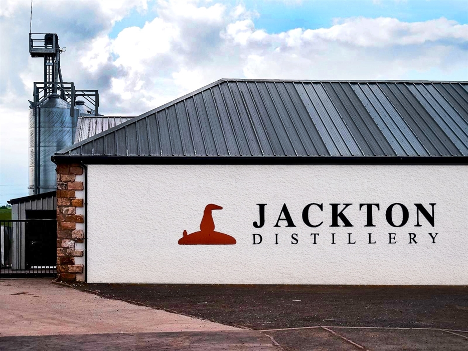 A ‘Raer’ Treat: Inside the Jackton Distillery – Strathclyde Telegraph